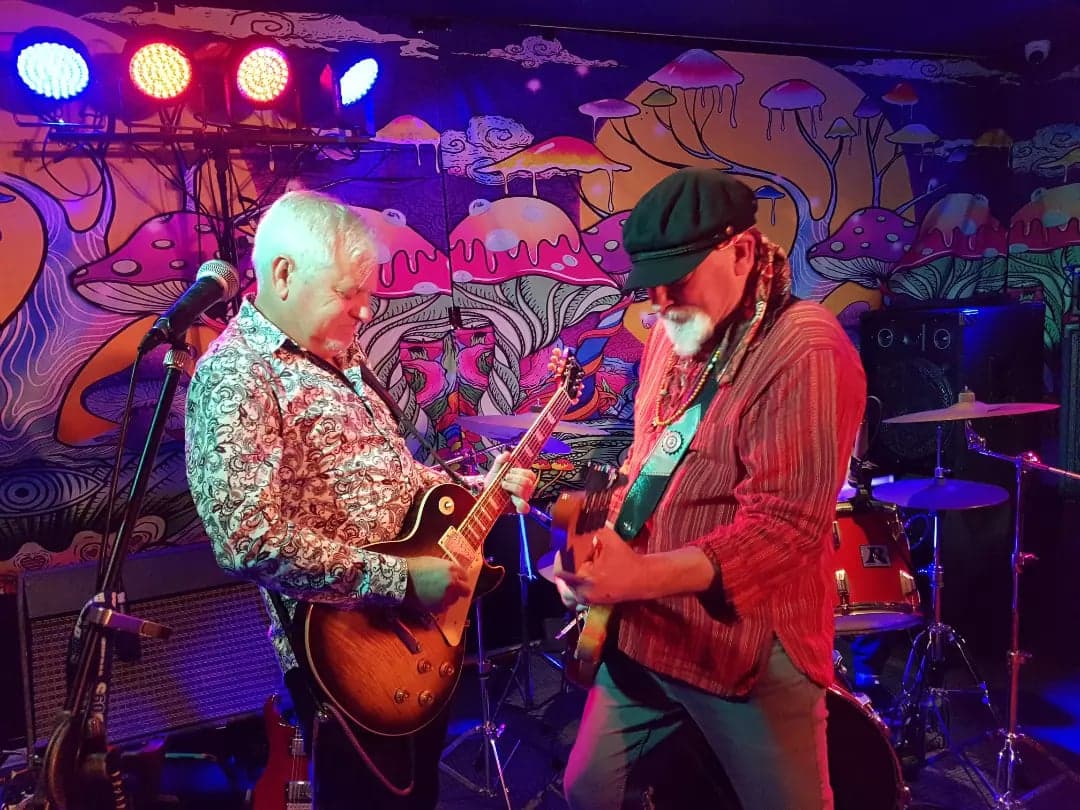 The Psychedelics - 89.7 Eastside FM - The Psychedelics